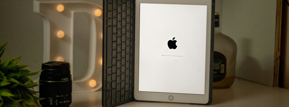 How to Fix an iPad Stuck on the Apple Logo | ZUGU